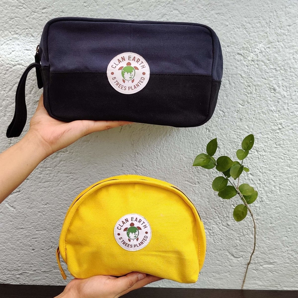 Buy Travel Kit Gift Box Online on Brown Living | Gift Giving